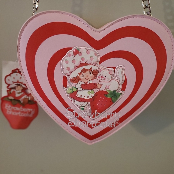Skinnydip | Bags | Nwt Strawberry Shortcake Heart Shaped Crossbody ...